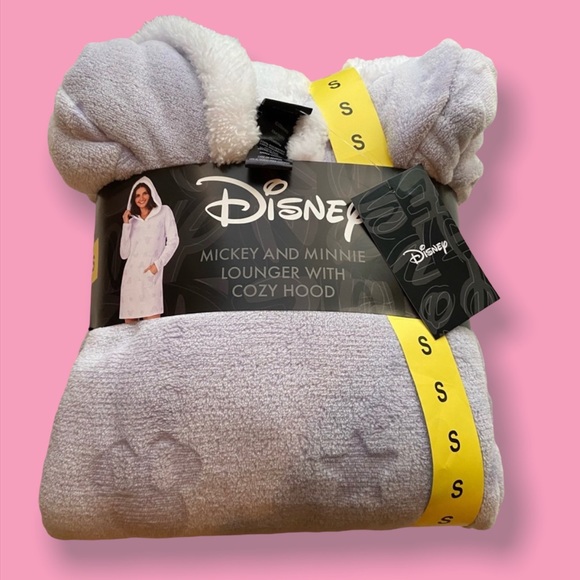 Disney | Intimates & Sleepwear | Disney Mickey And Minnie Lounger With ...